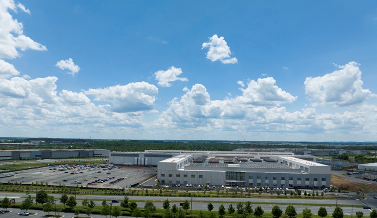 Data Center Cooling: 3 Popular System Designs | Super Radiator Coils