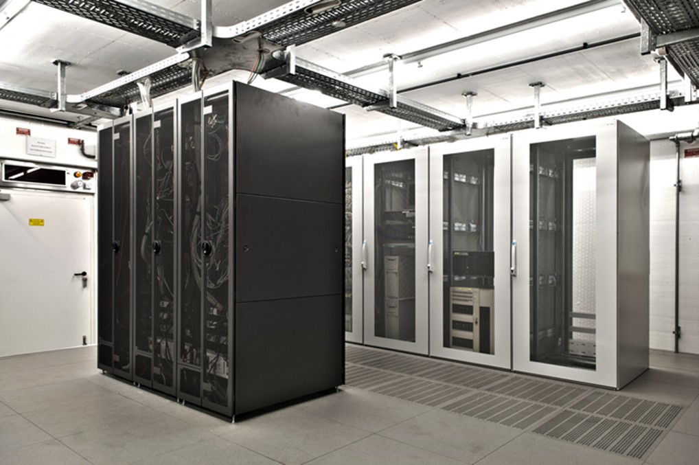 Data Center Cooling: 3 Popular System Designs | Super Radiator Coils